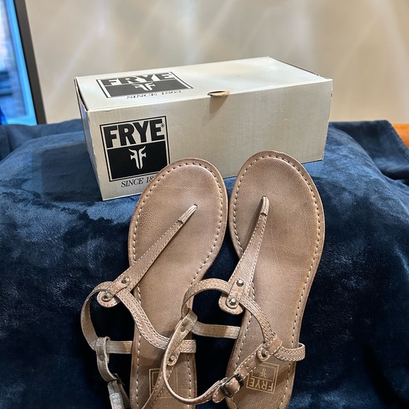 Frye | Shoes | Frye Carson Sandals | Poshmark